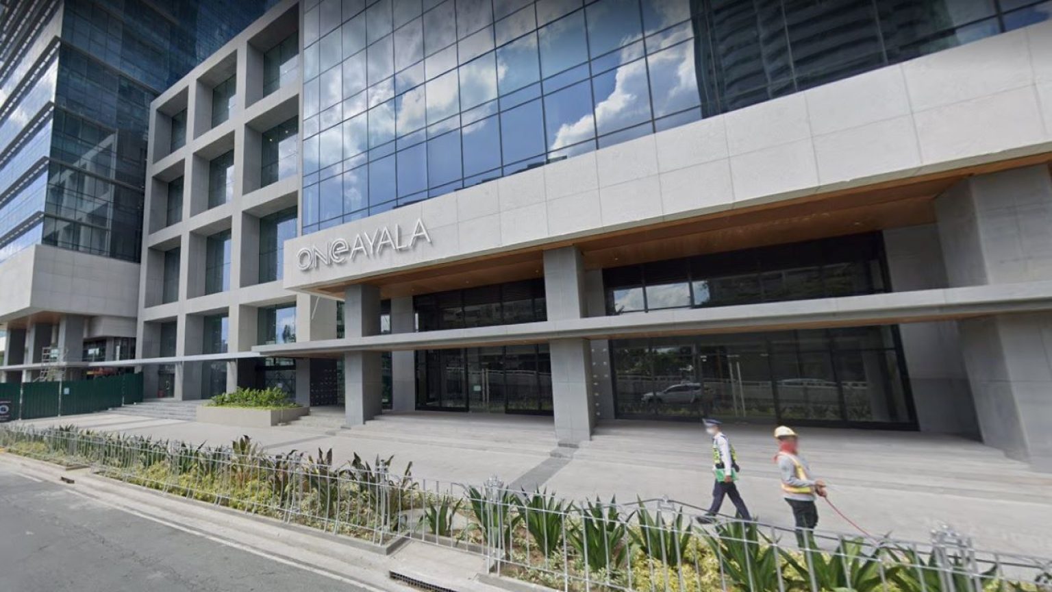 Cool! PUV Terminal At One Ayala Is Now Open, Operates 5AM - 10PM ...