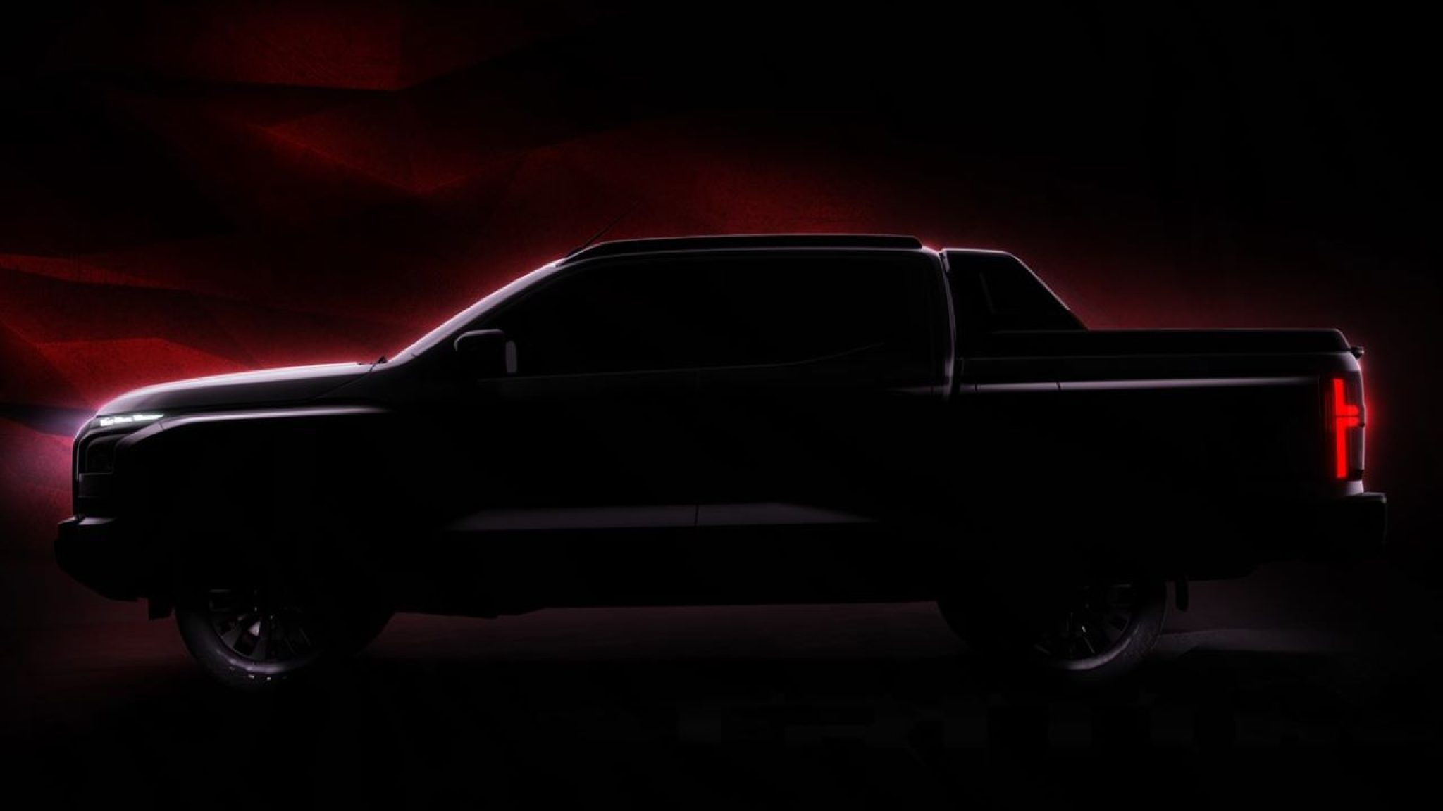 These teaser photos of the 2024 Mitsubishi Strada should get anyone ...