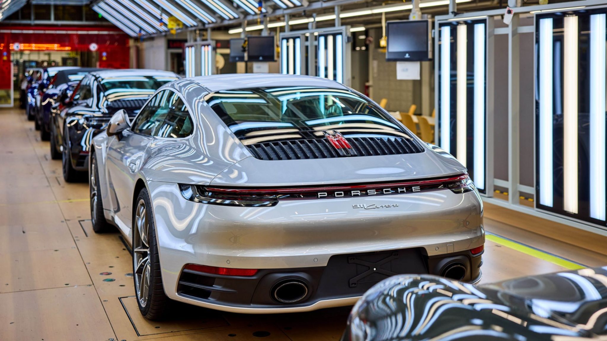 Future-proofing Zuffenhausen: Porsche upgrades production facility for ...