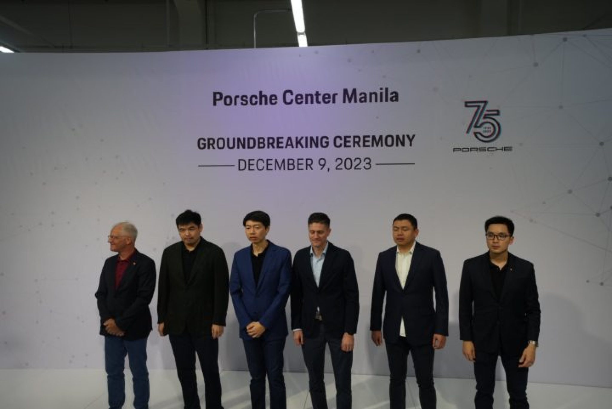 Porsche Philippines launches the 2024 Cayenne e-hybrid - YugaAuto ...