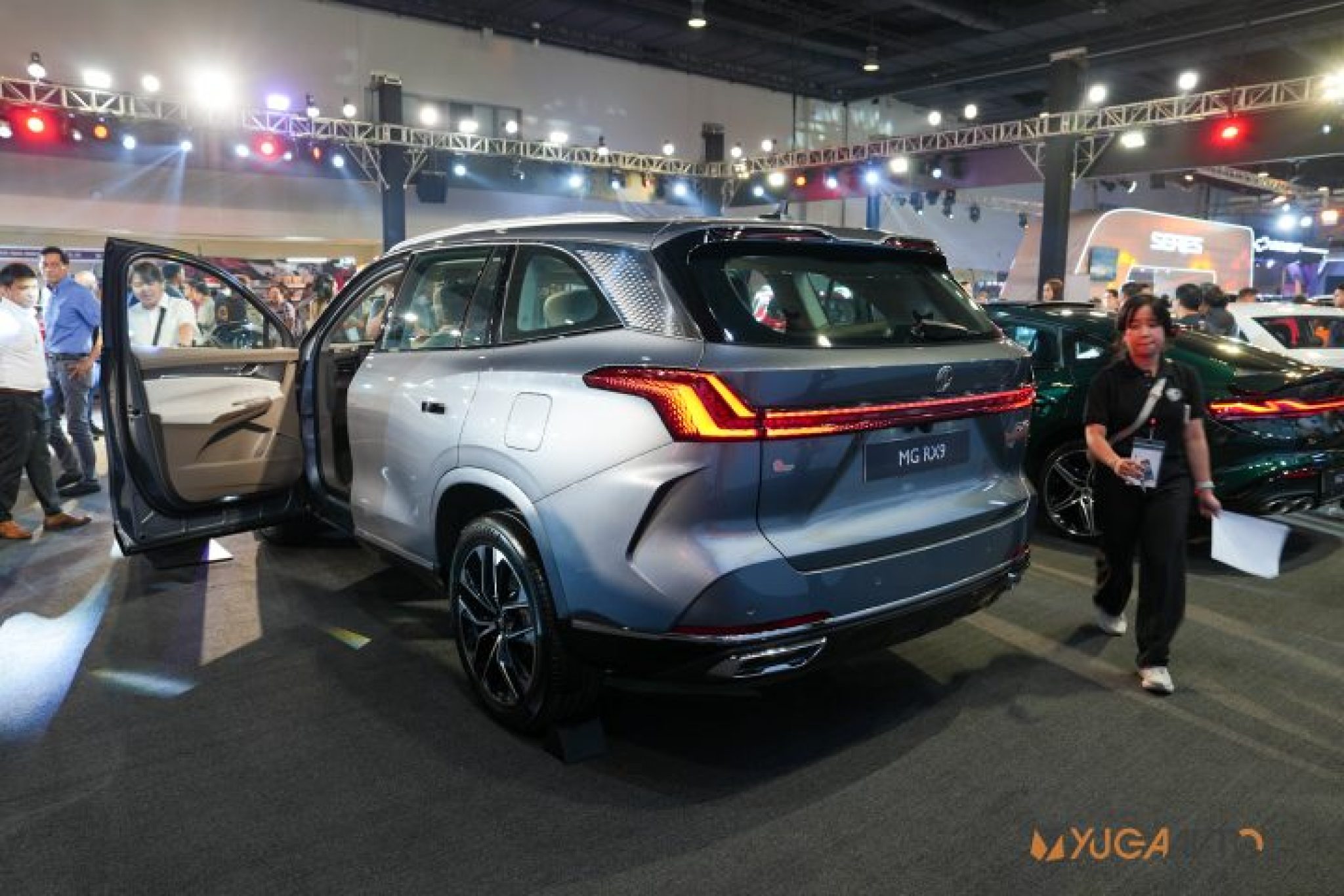 MG PH steals show with biggest booth and most cars launched at 2024 ...