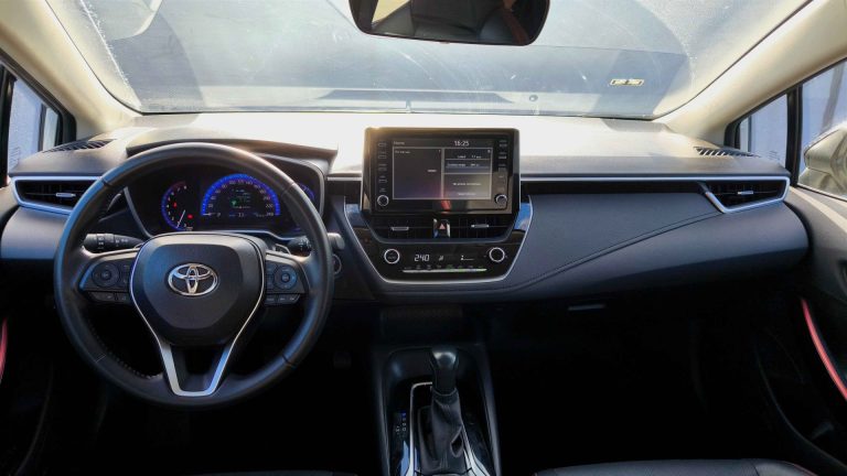 No Compromise: 2023 Toyota Corolla Altis GRS - Review - YugaAuto ...
