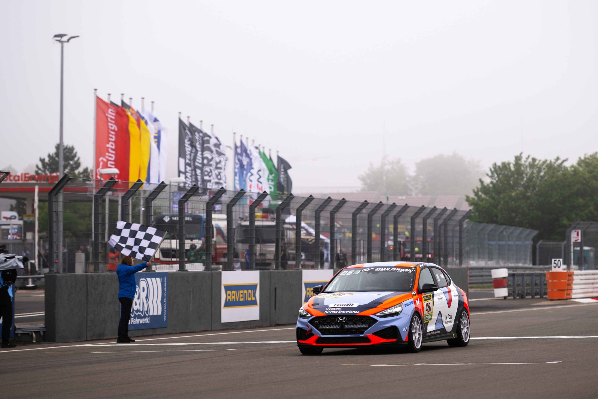 Hyundai Elantra N TCR bags 4th straight 24 hours of Nürburgring win ...