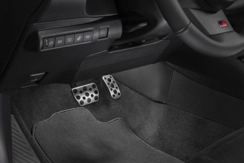 Toyota GR Corolla gets updated for 2025, now gets Direct Automatic ...