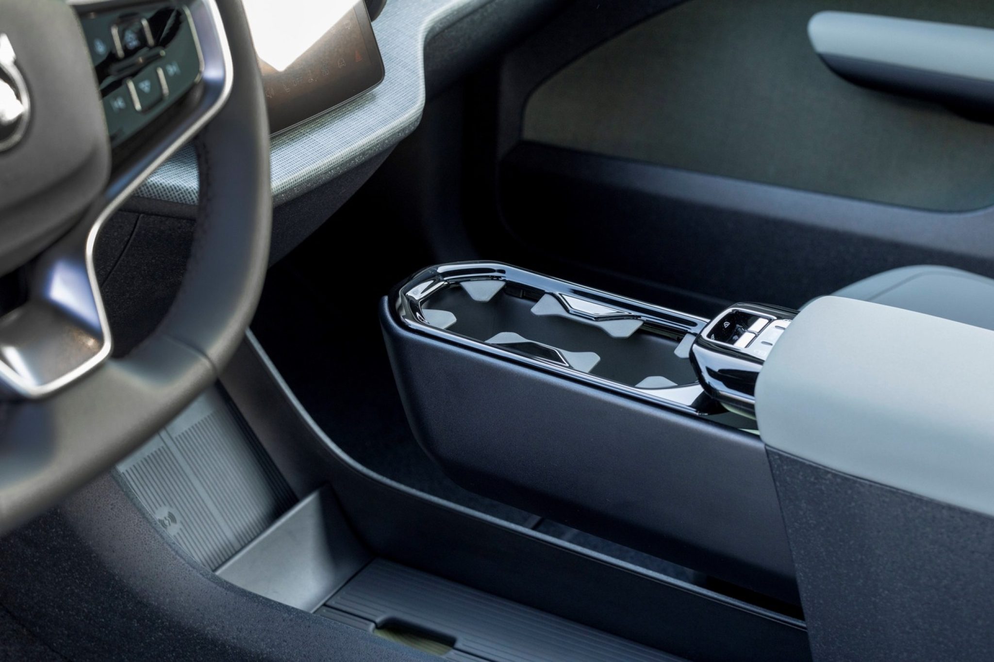 Volvo unveils EX30 Cross Country: A rugged version of its electric SUV ...