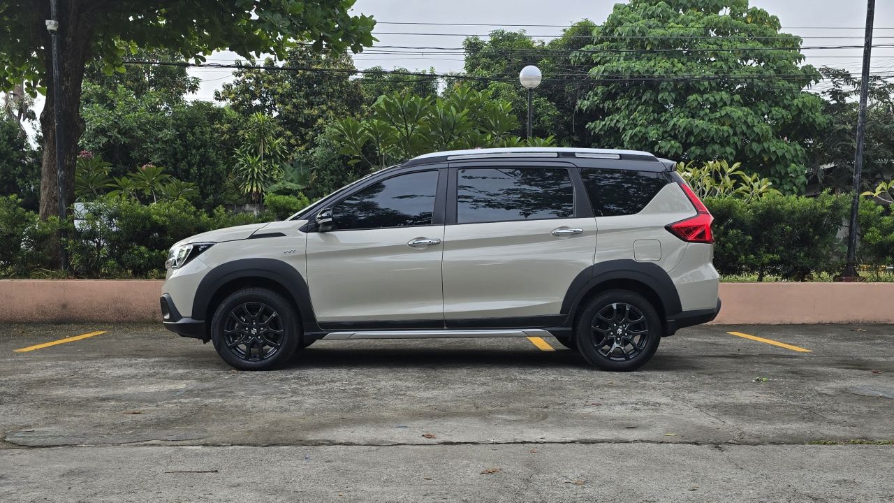 2024 Suzuki XL7 Hybrid Black Upgrade - Good made better with added ...