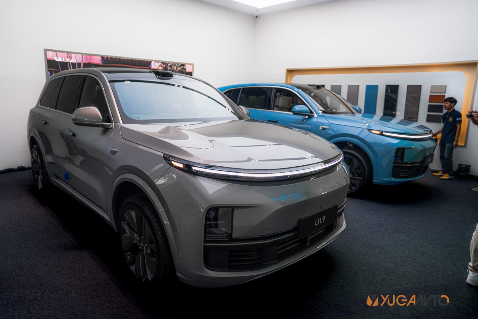 Li Auto opens first showroom in the Philippines, launches Li MEGA MPV ...