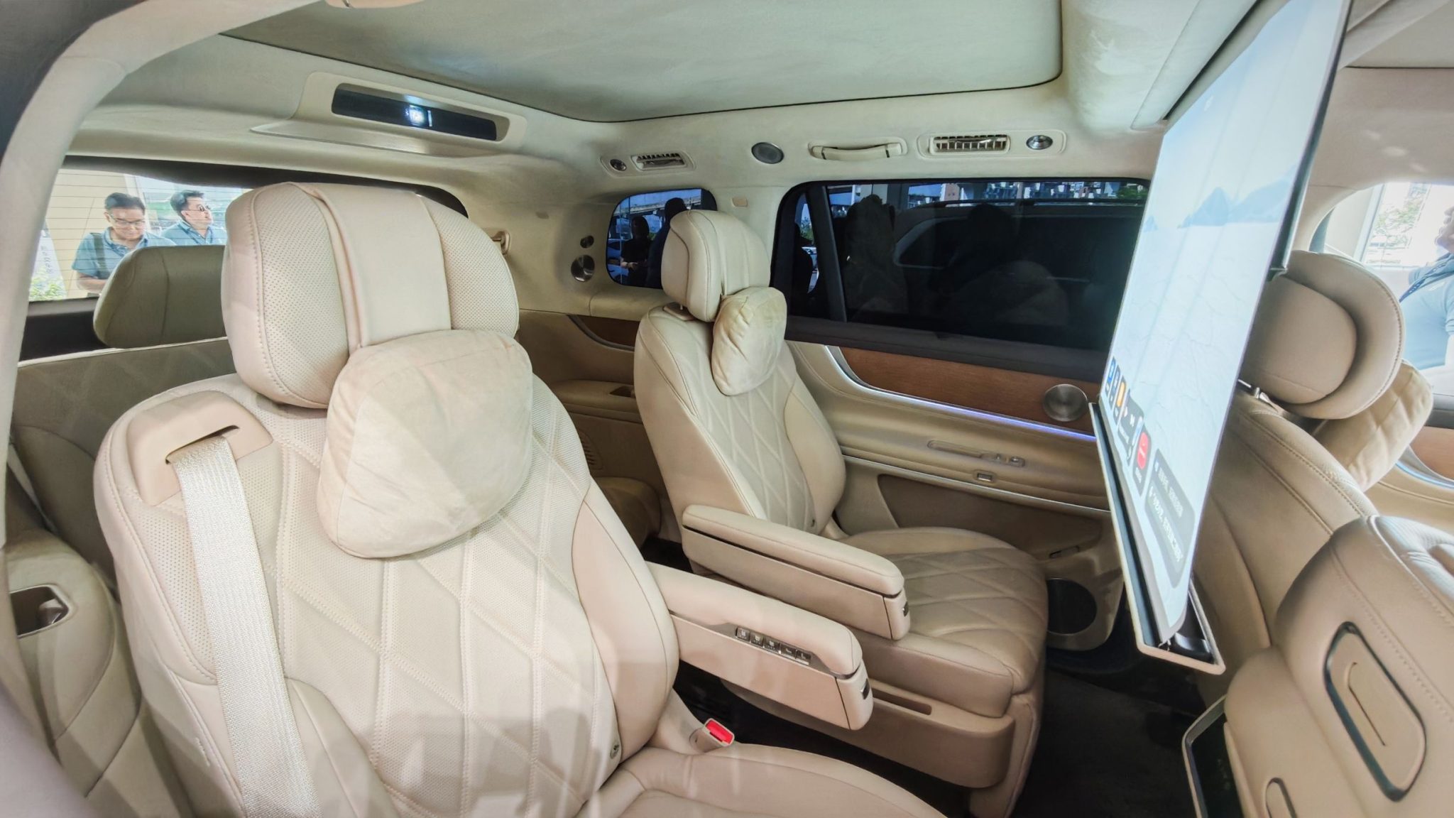 AITO is redefining luxury through technology - Feature - YugaAuto ...