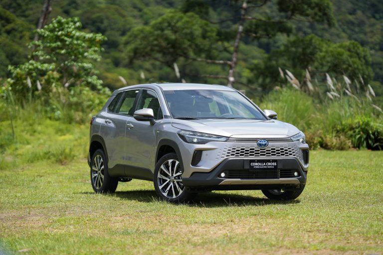 Toyota PH offers discounts, promos on electrified vehicles this April ...